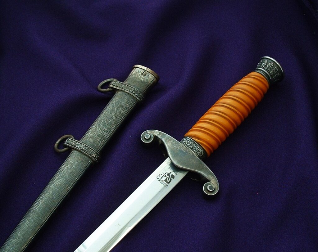 Minty Heer Officer’s Dagger by Eickhorn – D1061 – Meda Militaria